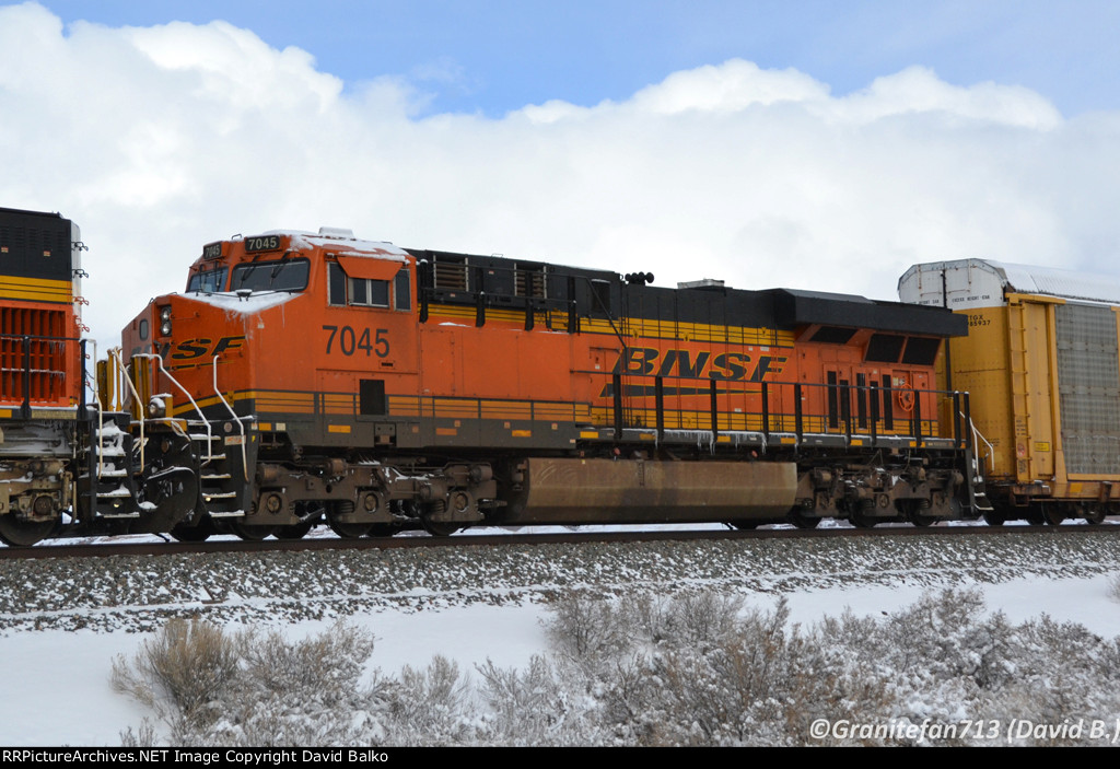 BNSF 7045